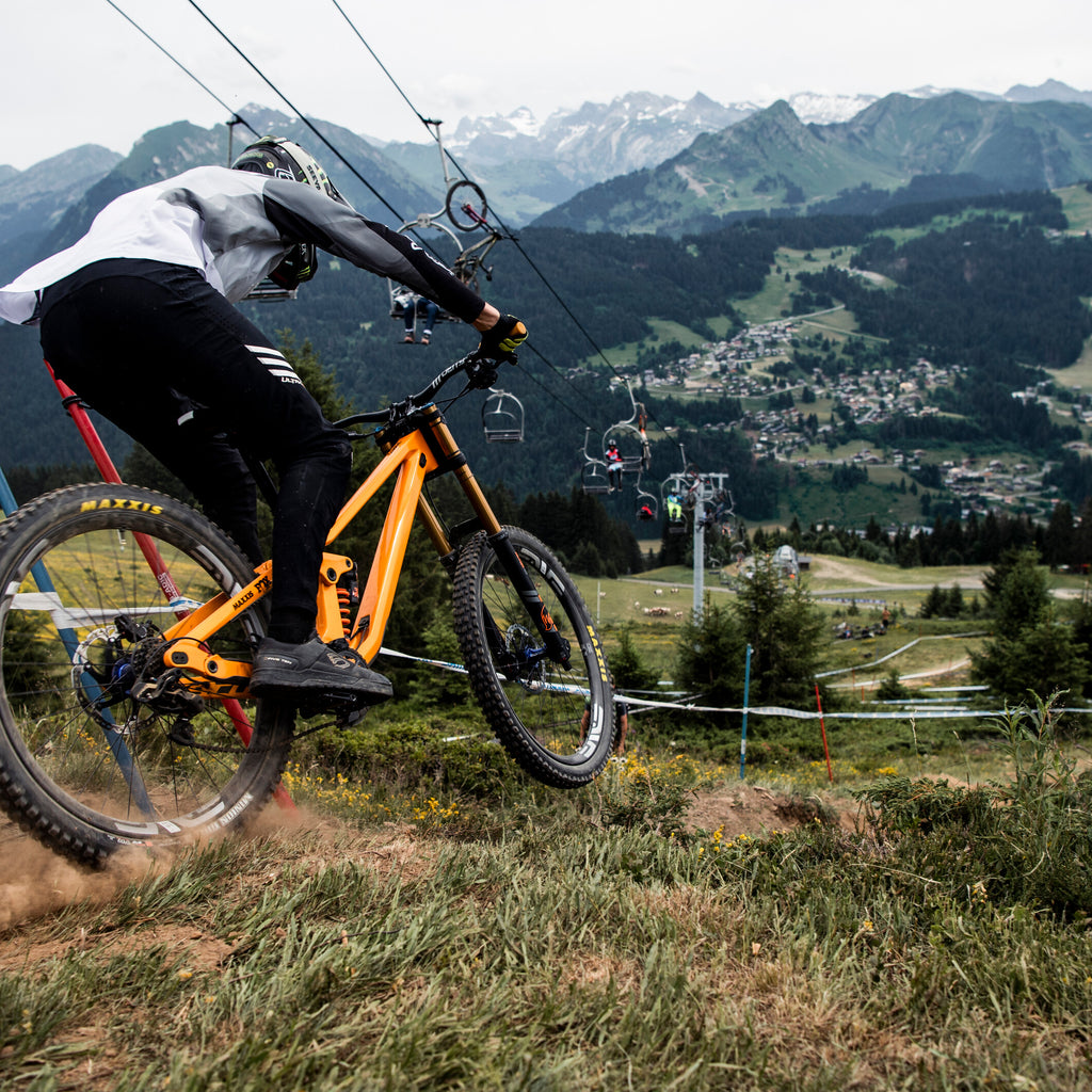 Downhill Mountain Bikes: Do You Need a Downhill Bike for the Bike Park ...