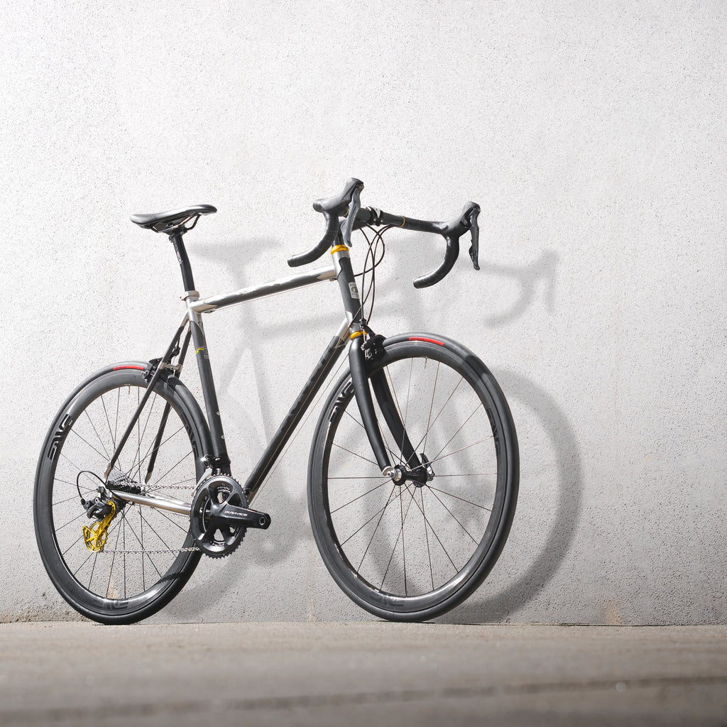 The Seven 622 SLX: How Carbon/Ti Is a Bit Retro, but Also Maybe Futuri ...