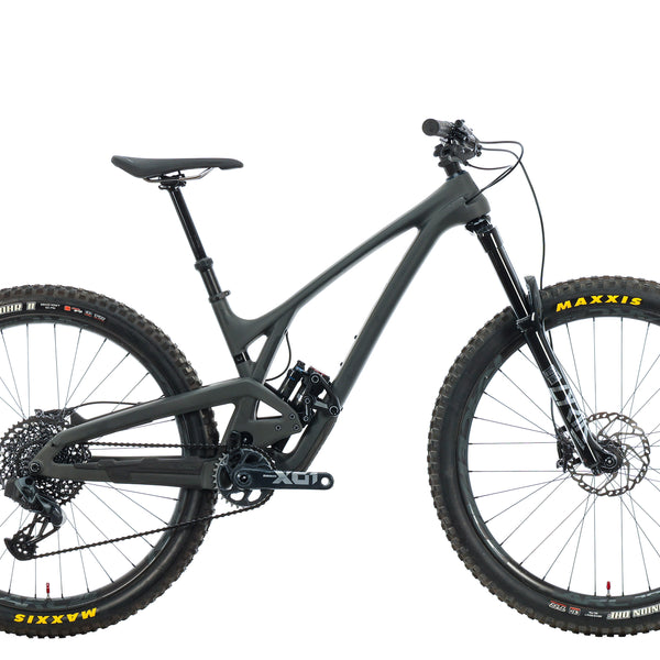 Evil Offering Mountain Bike - 2021, Small | Weight, Price, Specs ...