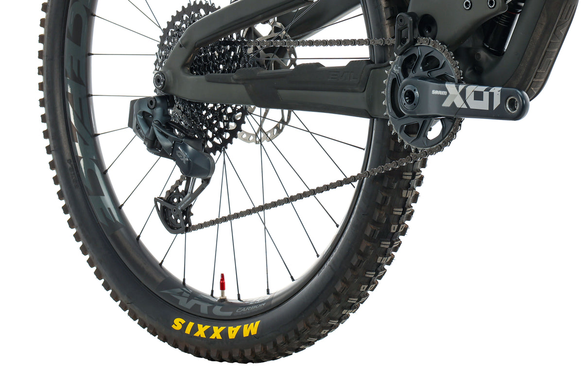 Evil Offering Mountain Bike - 2021, Small | Weight, Price, Specs ...