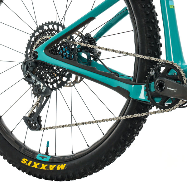 Yeti ARC T2 Mountain Bike - 2021, Medium | The Pro's Closet – The Pro's ...