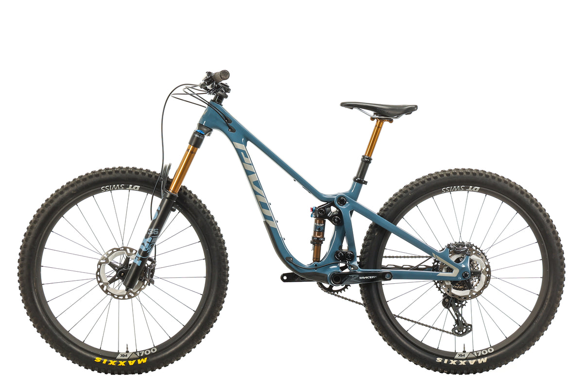 Pivot Shadowcat XT/XTR Mountain Bike - 2023, X-Small | The Pro's Closet | BMT32265