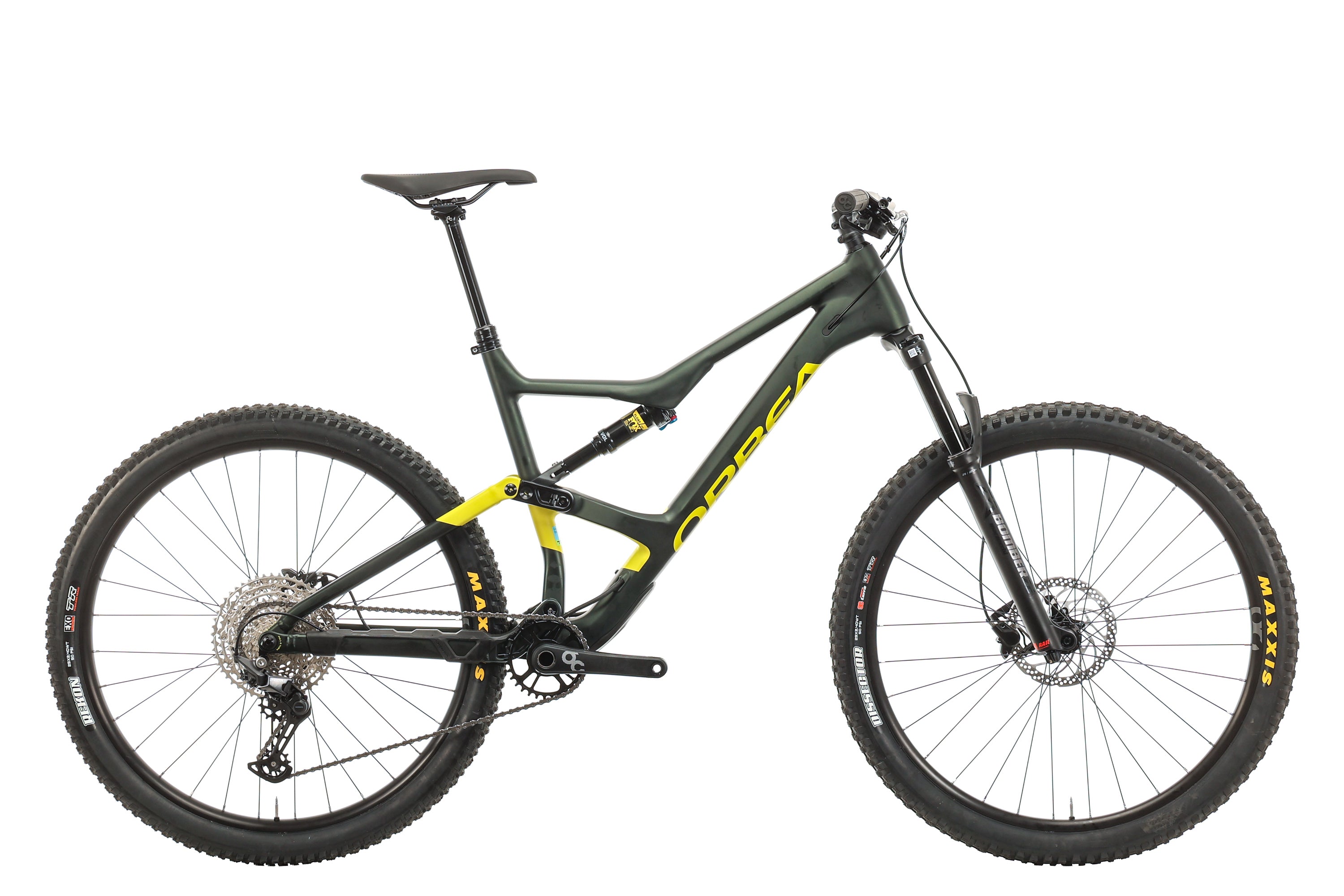 How to pump your mountain bike to go faster | The Pro's Closet