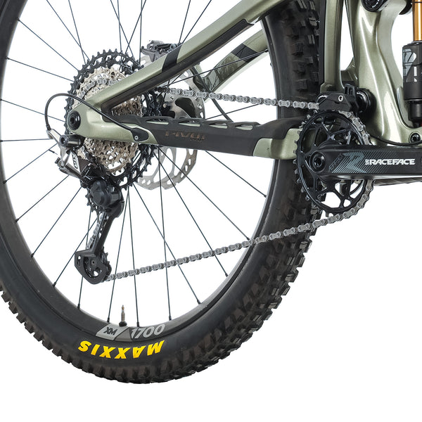 Pivot Firebird XT/XTR Mountain Bike - 2023, Larg | The Pro's Closet