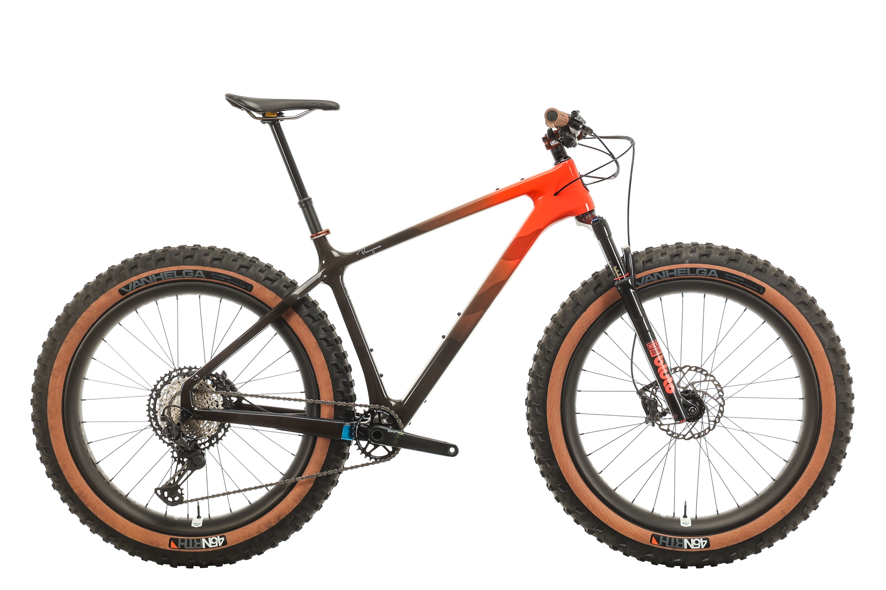 How to win a 24-hour ultra-endurance bike race | The Pro's Closet