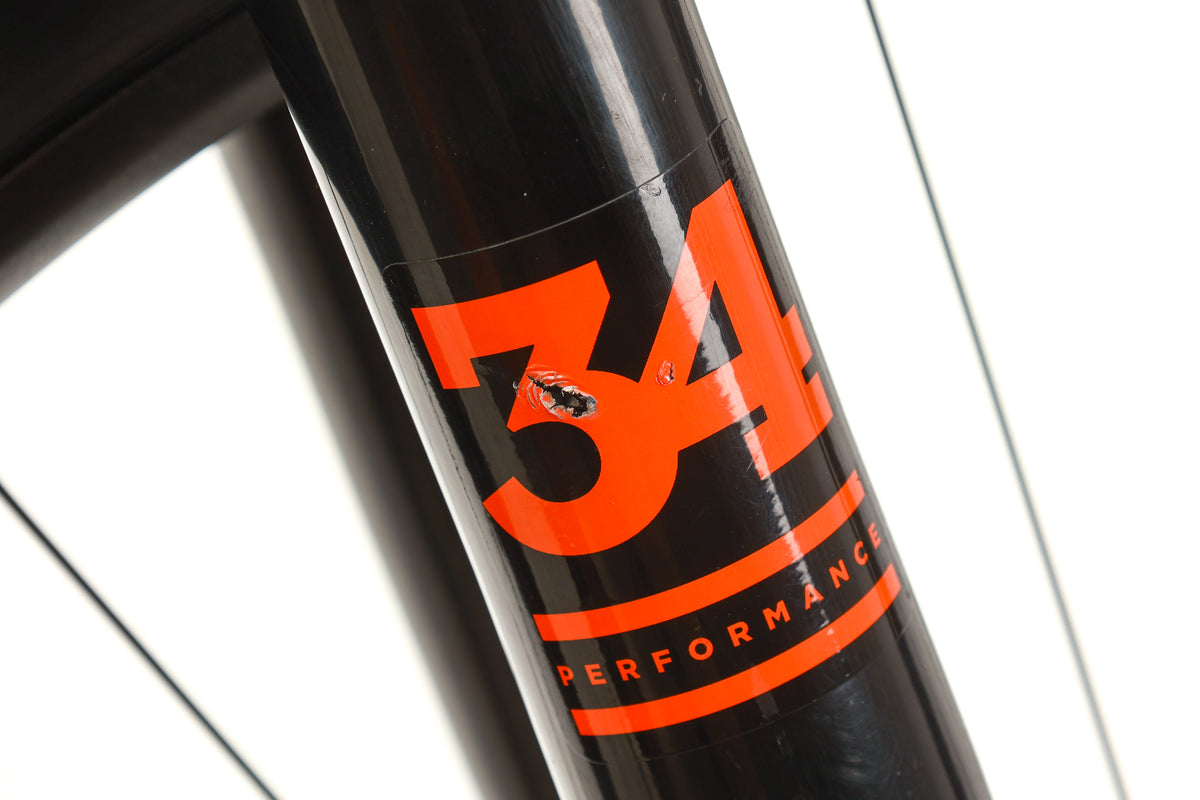 Rocky Mountain Pipeline Carbon 50 Mountain Bike | The Pro's Closet