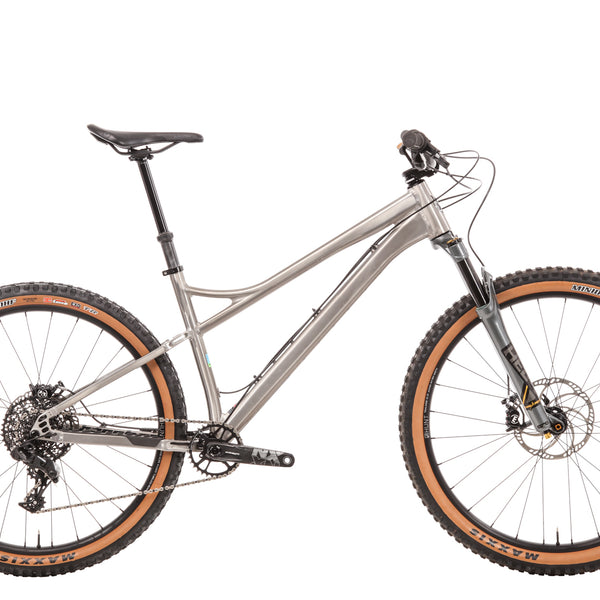 Banshee Enigma Mountain Bike - 2022, Large | The Pro's Closet