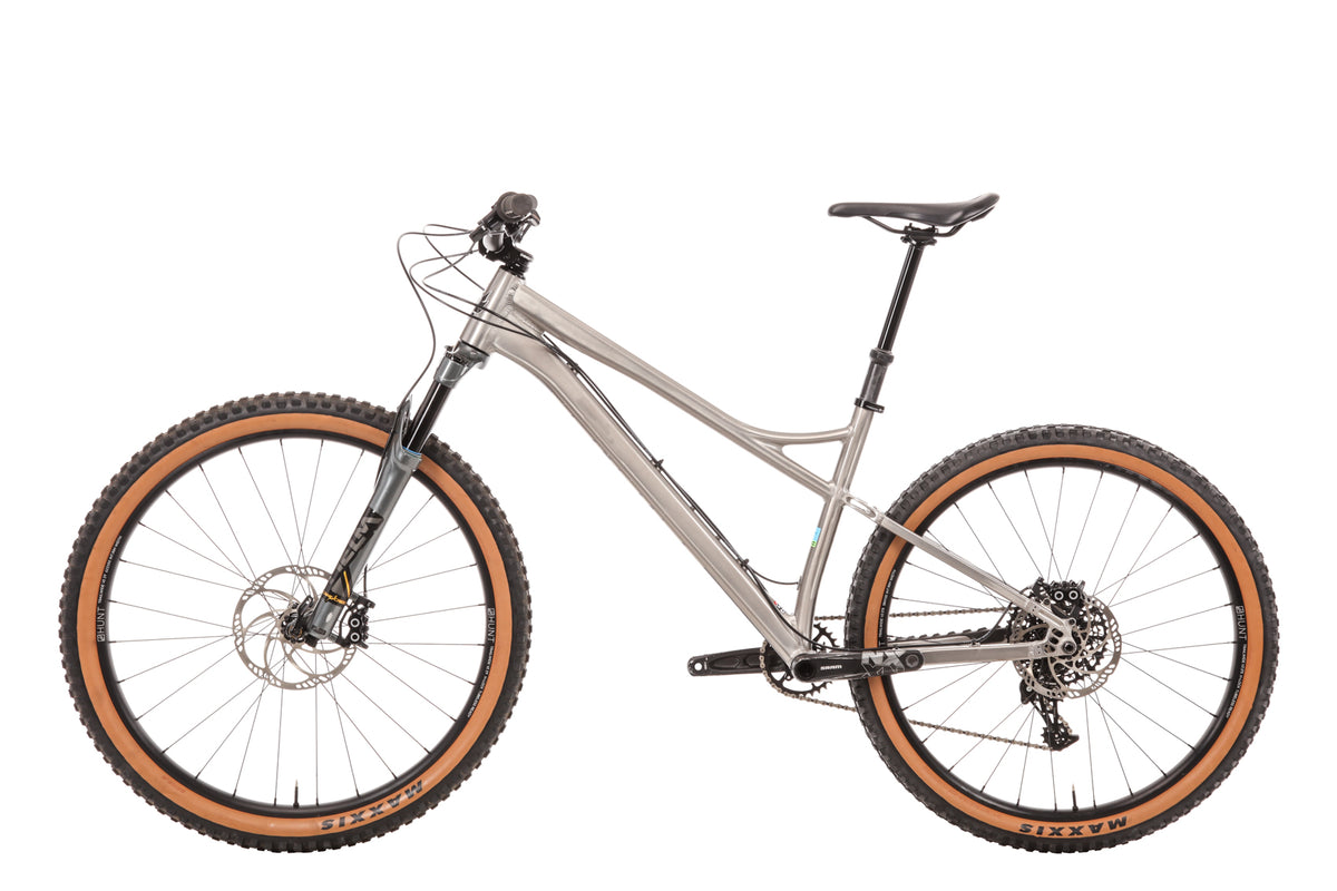 Banshee Enigma Mountain Bike - 2022, Large | The Pro's Closet