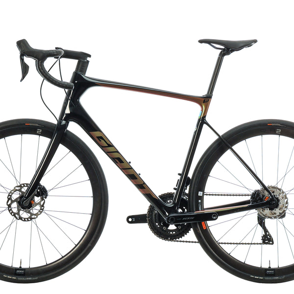 Giant Defy Advanced Pro 2 Di2 Road Bike - 2023, Large | The Pro's ...
