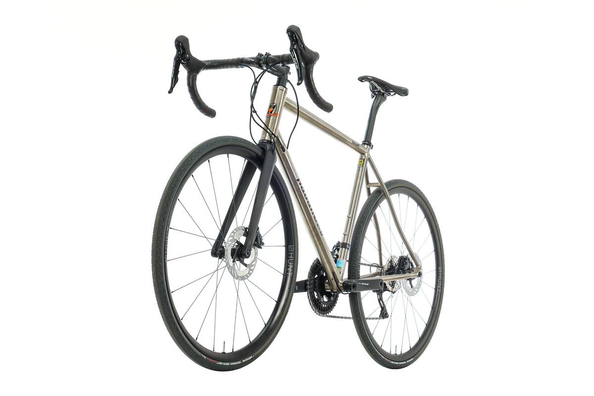 Habanero Road Titanium Disc Custom Road Bike - 2022, Med/Large | The Pro's Closet – The Pro's Closet