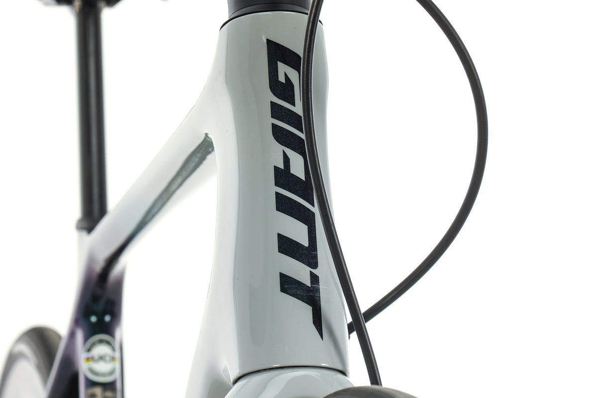 Giant TCR Advanced Pro Disc 0 AR Road Bike - 2022, Med/Large | The Pro ...
