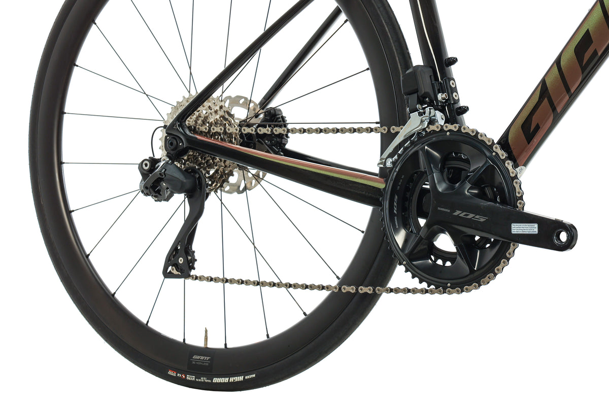 Giant Defy Advanced Pro 2 Di2 Road Bike - 2023, Small | The Pro's ...