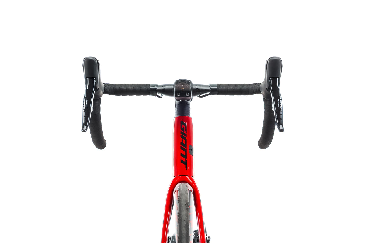 Giant Defy Advanced Pro 1 Force Road Bike - 2020, Medium | The Pro's ...