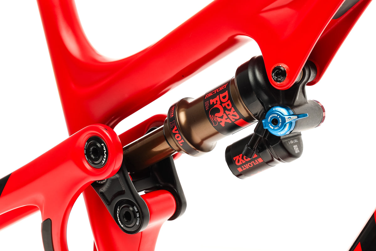 Pivot Mach 5.5 Medium Frameset - 2021 | The Pro's Closet | FMT11920