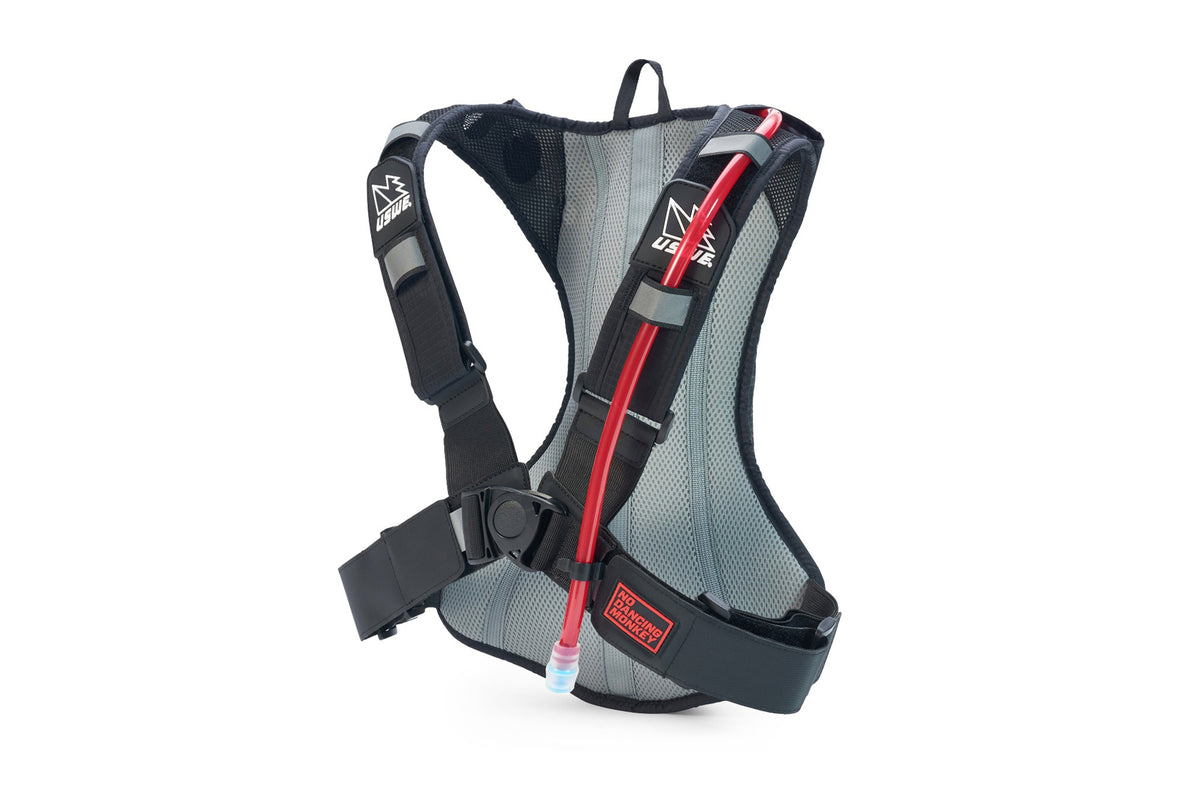 USWE Outlander 4L Hydration Pack - Carbon Black | The Pro's Closet