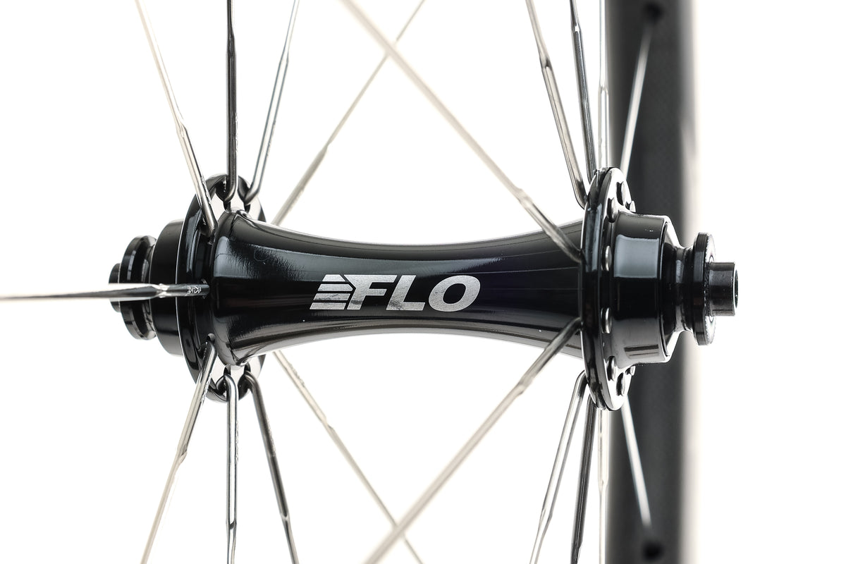 FLO 60/90 Alloy/Carbon Tubeless 700c Wheelset | The Pro's Closet