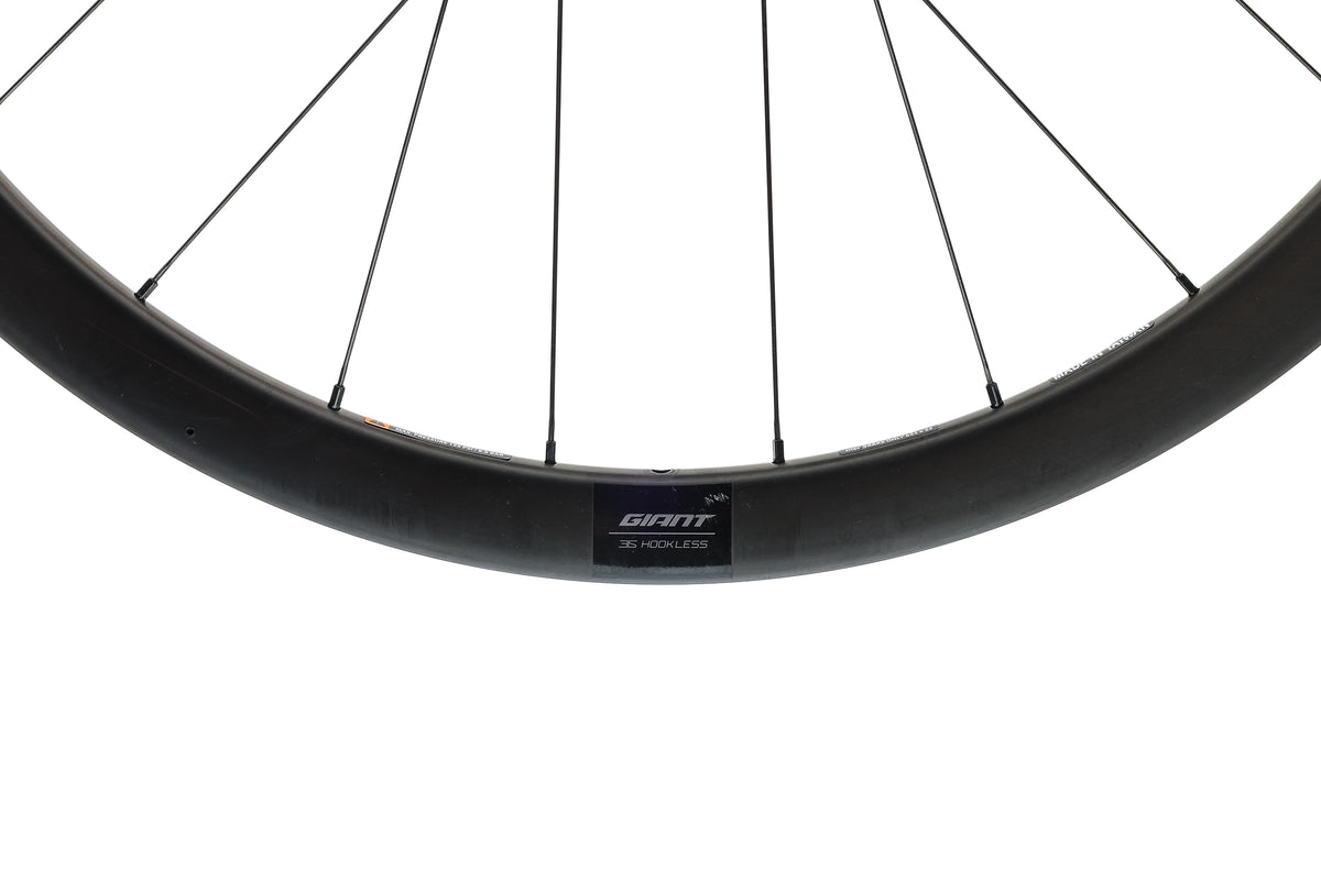 Giant SLR 2 42 Disc Carbon Tubeless 700c Wheelset | The Pro's Closet ...