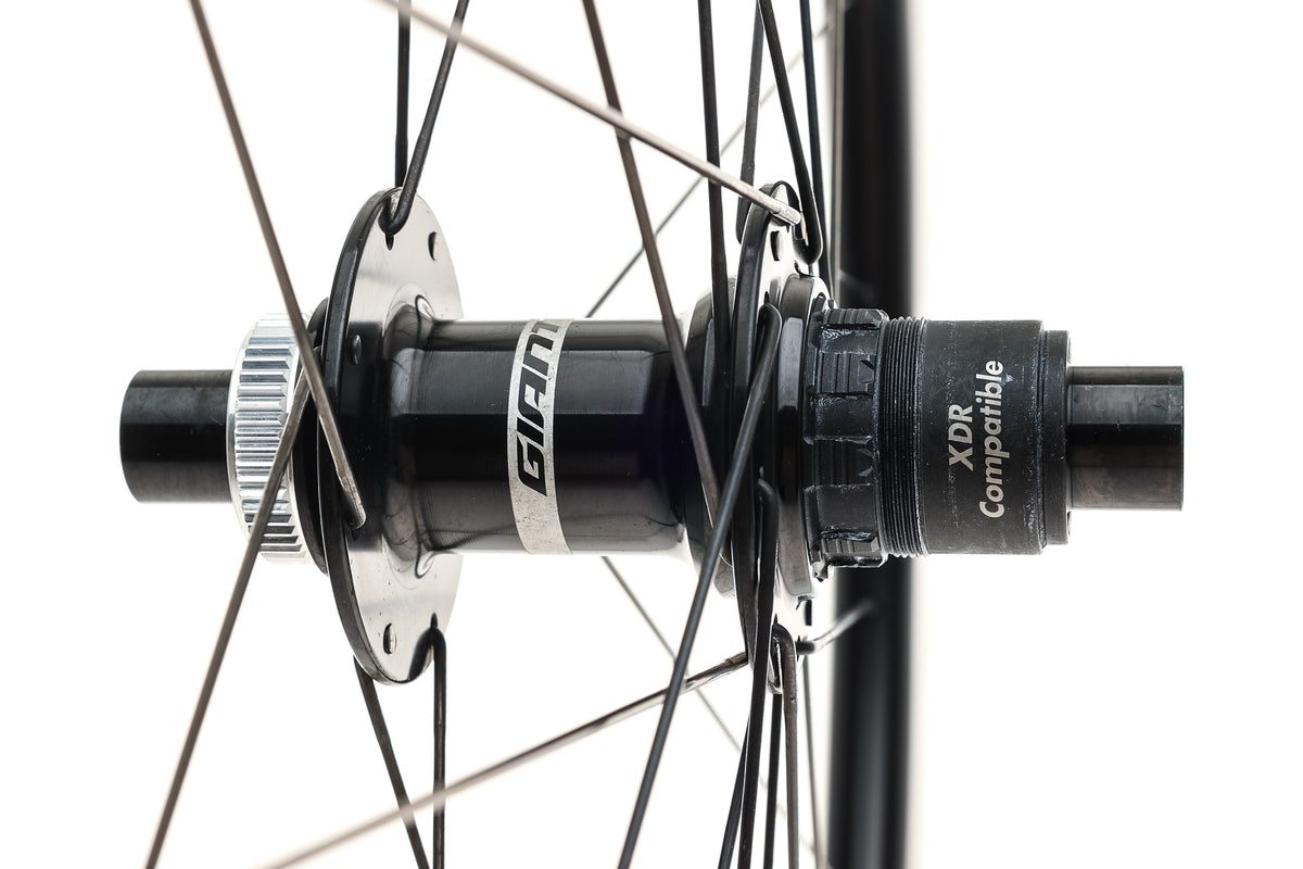 Giant SLR 2 42 Carbon Tubeless 700c Wheelset | The Pro's Closet – The ...