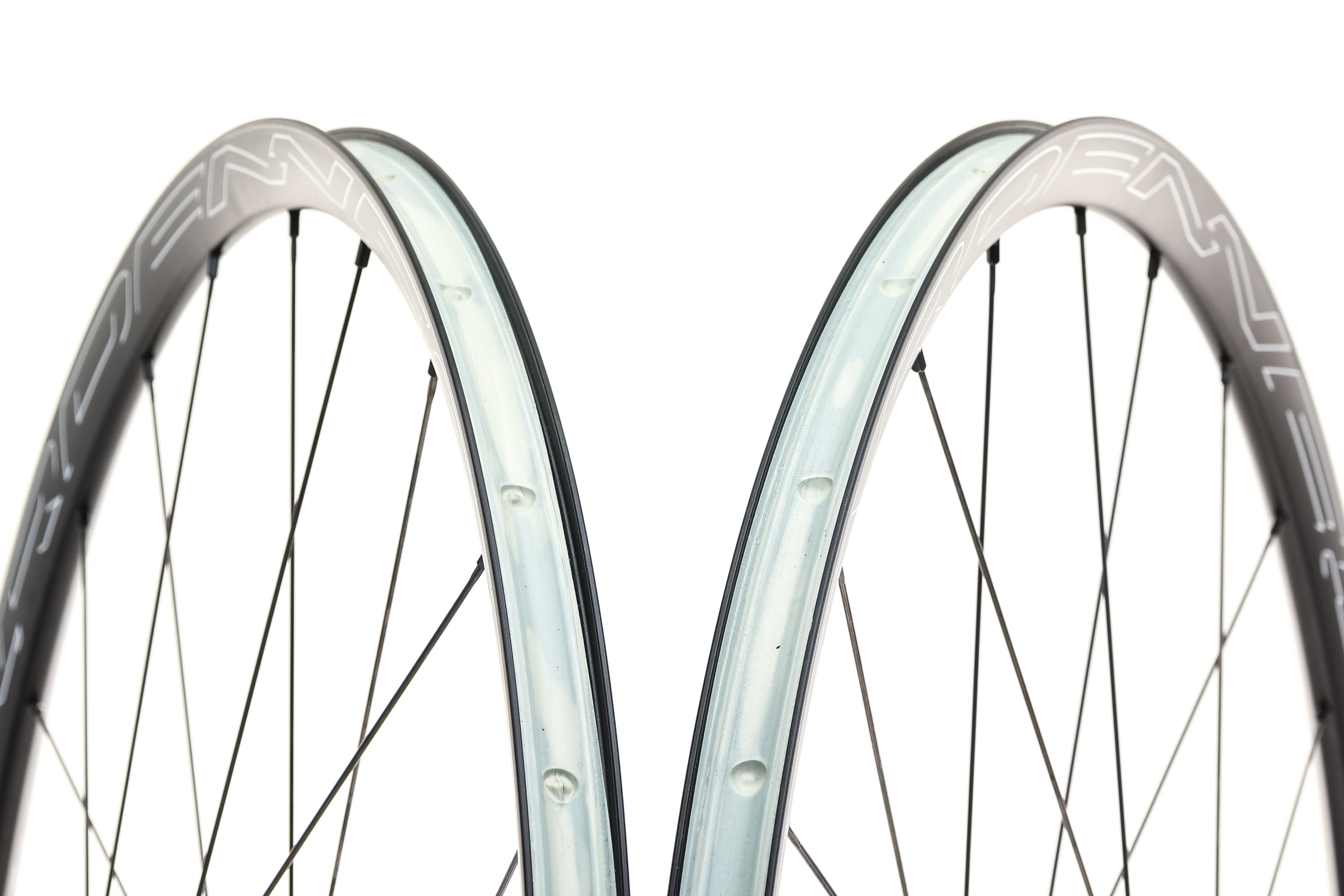 HED Ardennes RA Performance Aluminum Tubeless 70 | The Pro's Closet