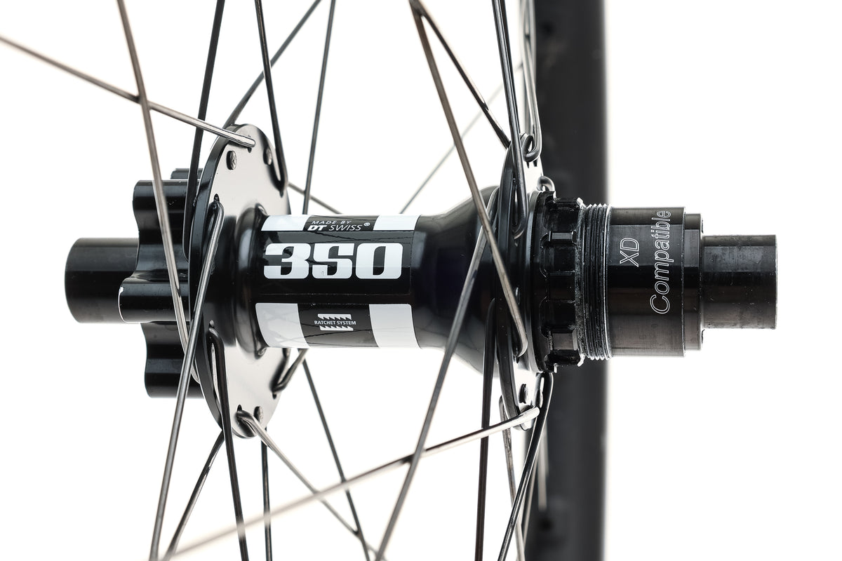 Reserve 27 Carbon 27.5" Tubeless Wheelset | The Pro's Closet – The Pro's Closet