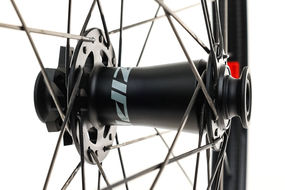 Zipp 3ZERO MOTO Carbon Tubeless 29" Wheelset | The Pro's Closet | WHL10531