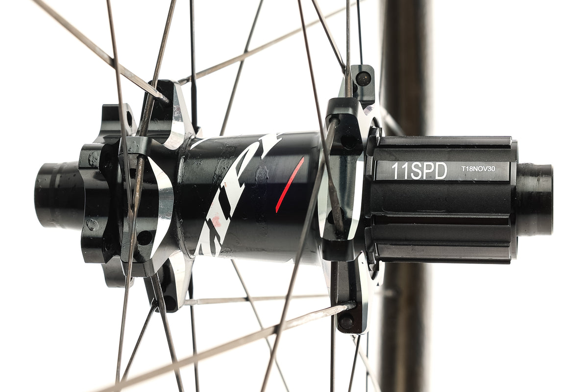 Zipp 202 Firecrest Carbon Tubeless 700c Wheelset | The Pro's Closet ...