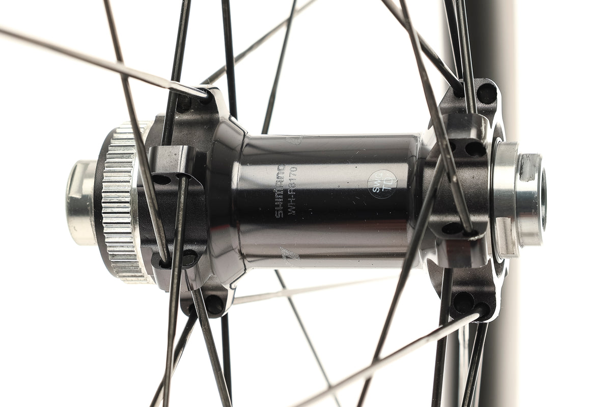 Shimano Ultegra C60 Carbon Tubeless 700c Front W | The Pro's Closet