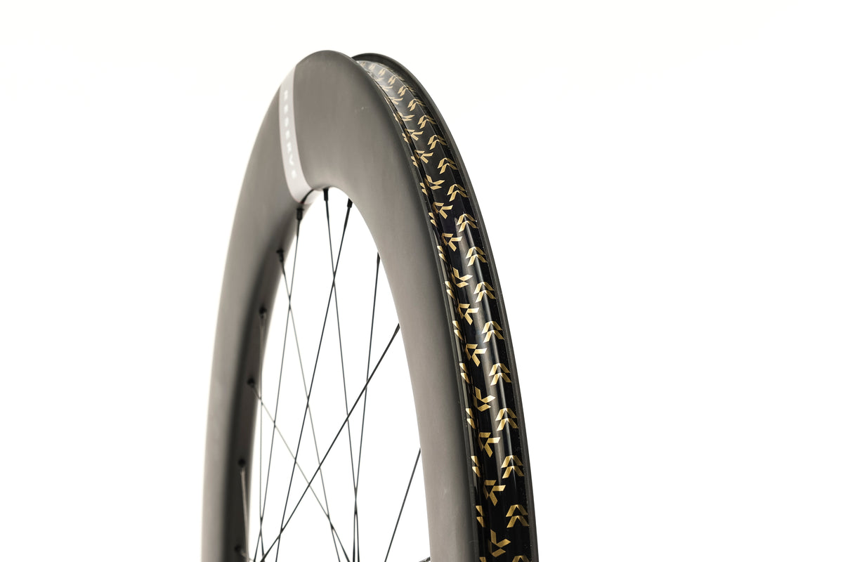 Reserve 77 Carbon Tubeless 700c Front Wheel | The Pro's Closet | WHL10968