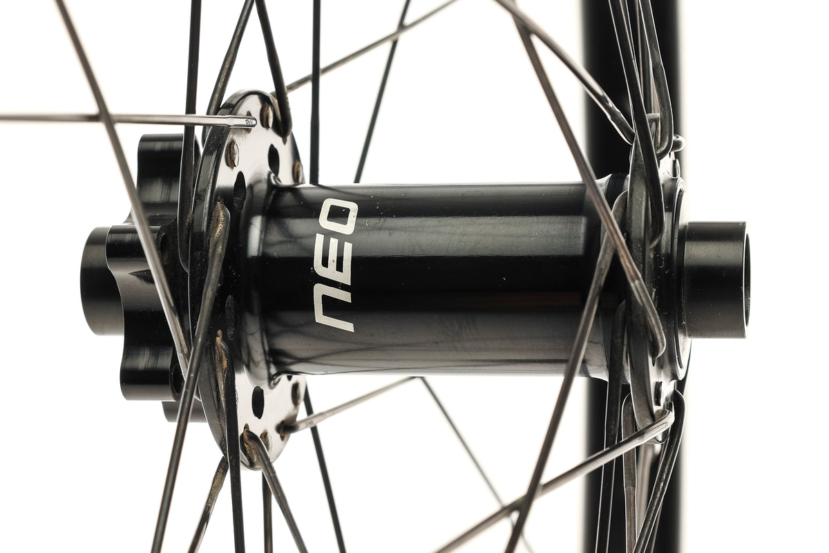 Stan's NoTubes Flow MK3/MK4 Aluminum Tubeless 29 | The Pro's Closet