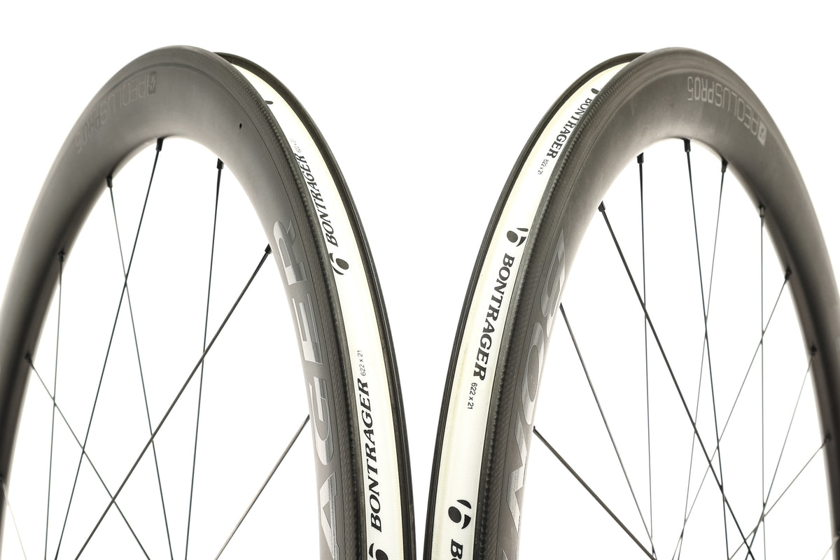 Bontrager Aeolus Pro 5 Carbon Tubeless 700c Wheelset | The Pro's Closet ...
