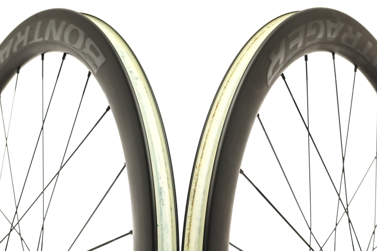 Bontrager Aeolus Elite 50 Carbon Tubeless 700c Wheelset | The Pro's ...