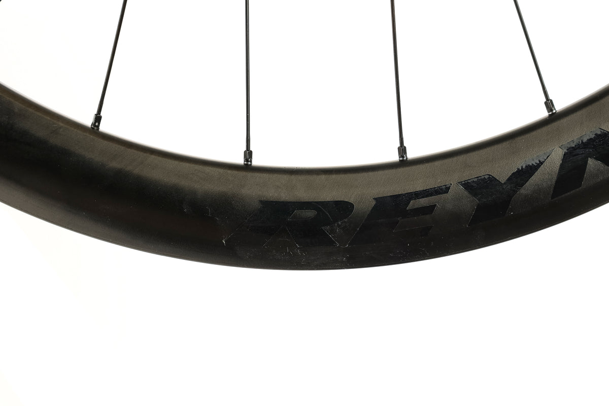 Reynolds AR 46 Carbon Tubeless 700c Wheelset | The Pro's Closet