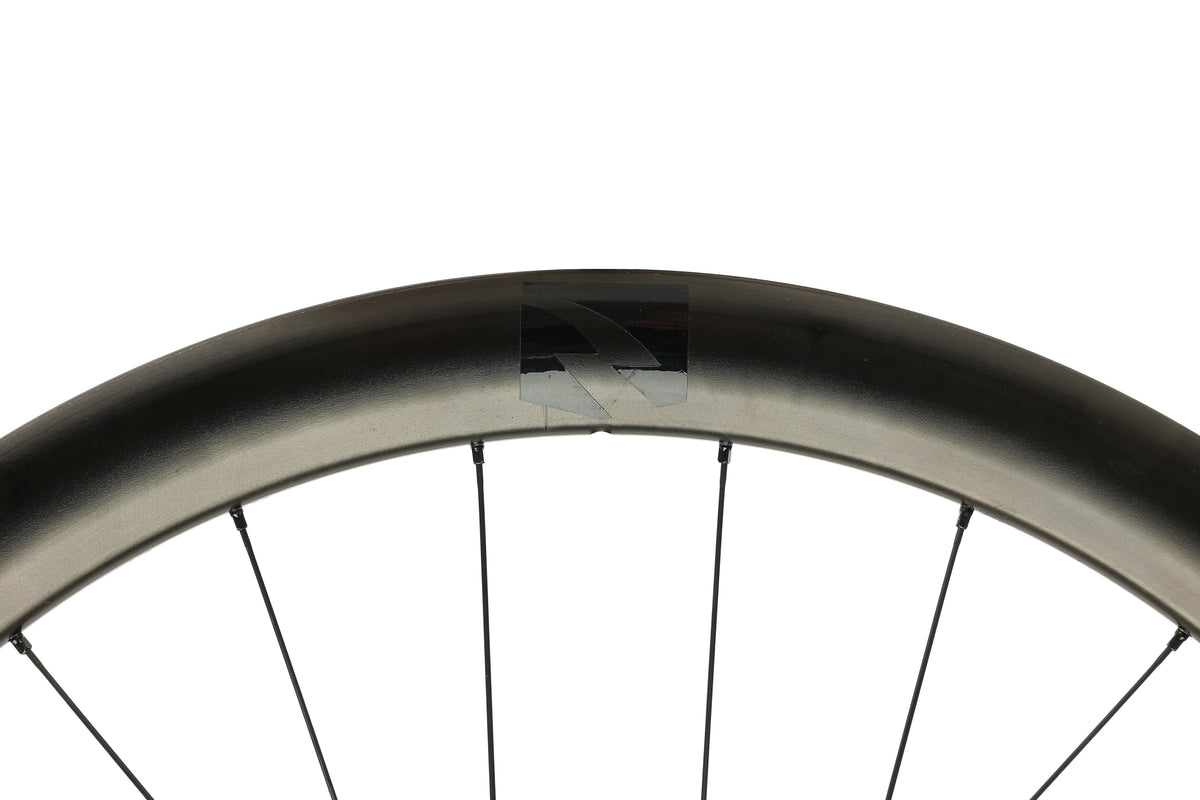 Reynolds AR 46 Carbon Tubeless 700c Wheelset | The Pro's Closet