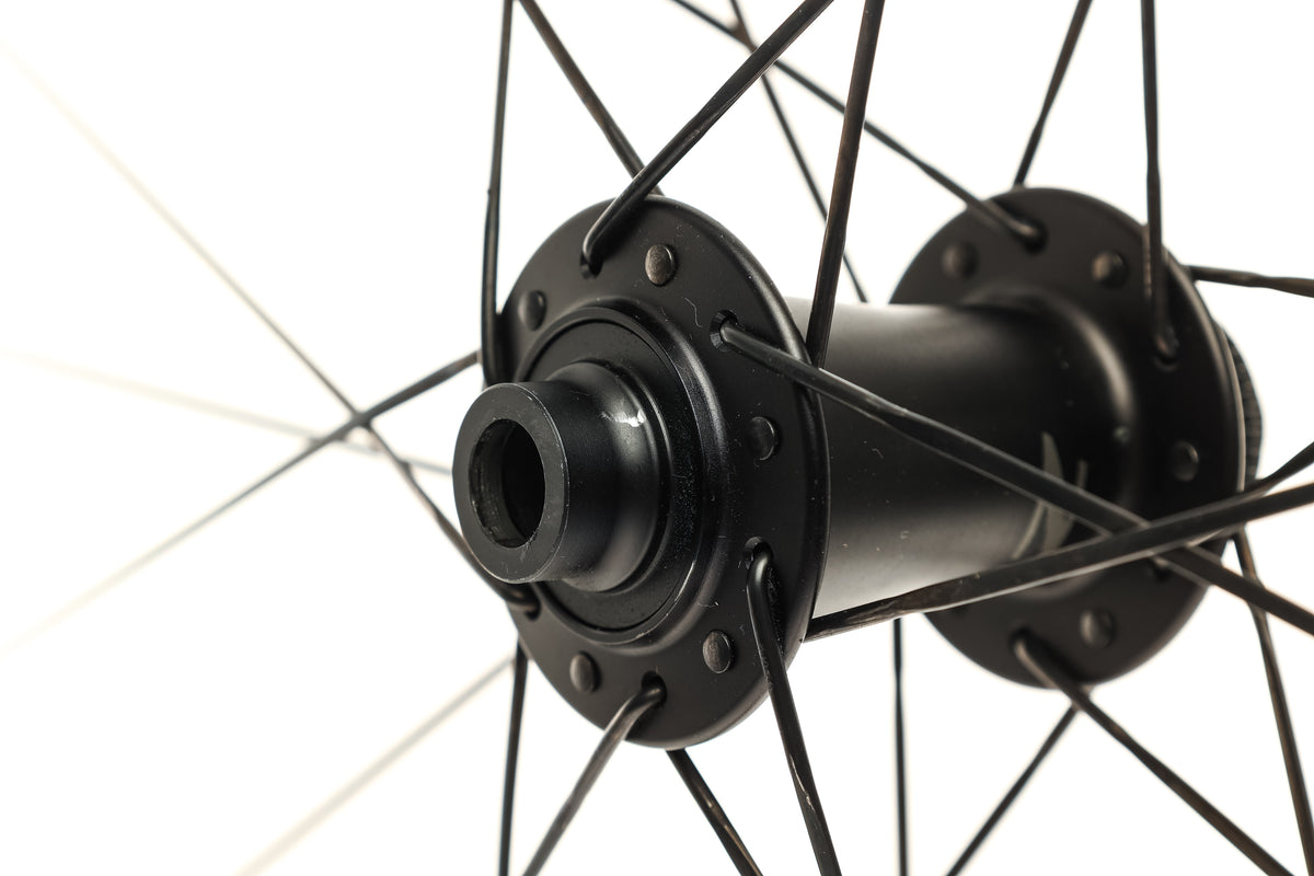 Zipp 404 Firecrest Carbon Tubeless 700c Wheelset | The Pro's Closet