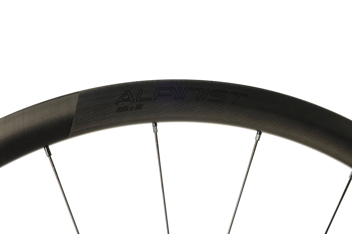 Roval Alpinist CL II Carbon Tubeless 700c Wheels | The Pro's Closet