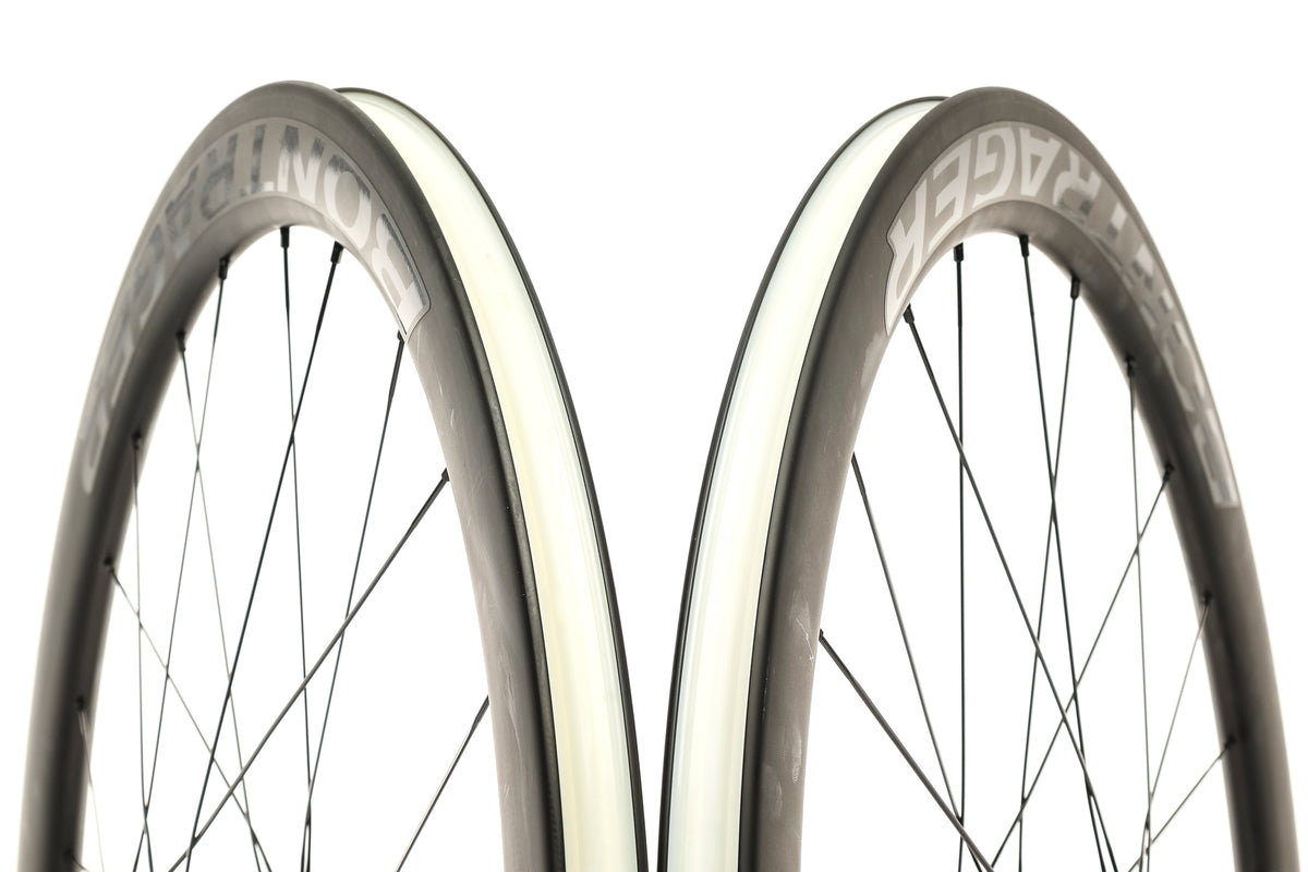 Bontrager Aeolus Elite 50 Carbon Tubeless 700c W | The Pro's Closet