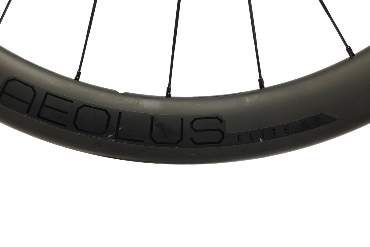 Bontrager Aeolus Elite 50 Carbon Tubeless 700c W | The Pro's Closet