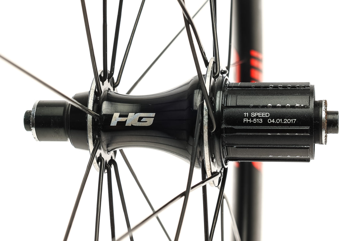 Hollowgram Si 35 Carbon Clincher 700c Wheelset | The Pro's Closet