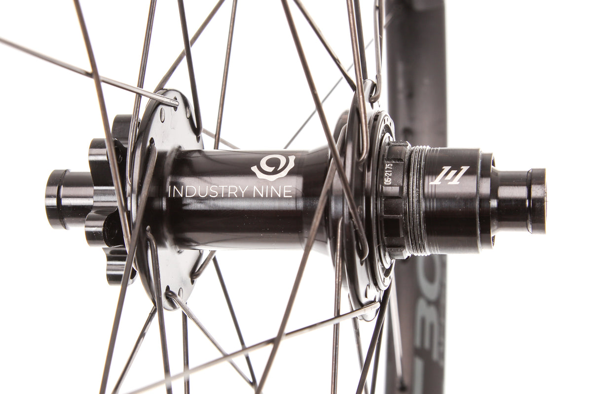 Race Face ARC 30 Offset Aluminum Tubeless 29" Wheelset | The Pro's ...