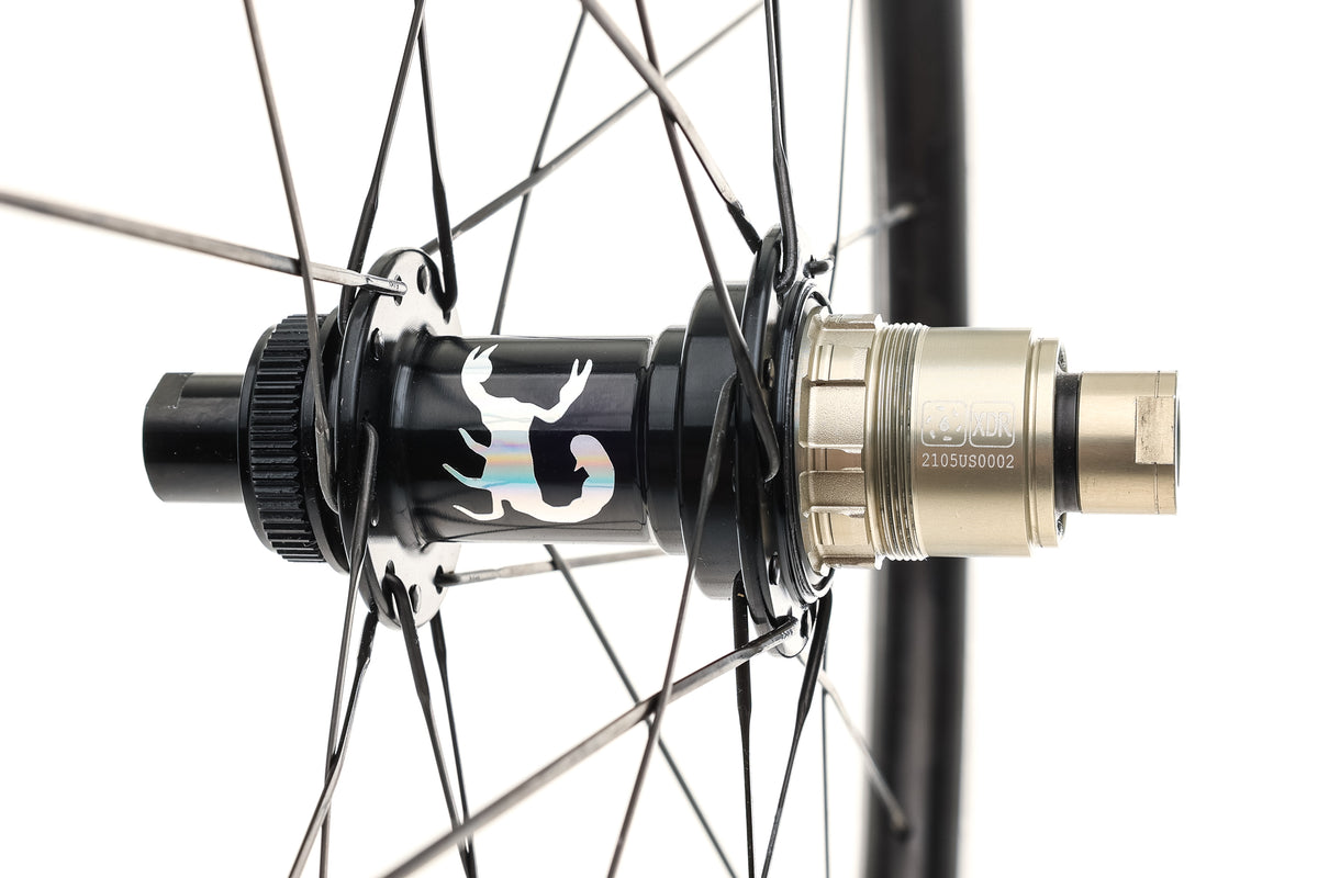 Scorpion SLD38 Carbon Tubeless 700c Wheelset | The Pro's Closet