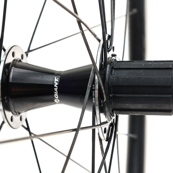Giant PA2 Carbon/Alloy Tubeless 700c Wheelset | The Pro's Closet