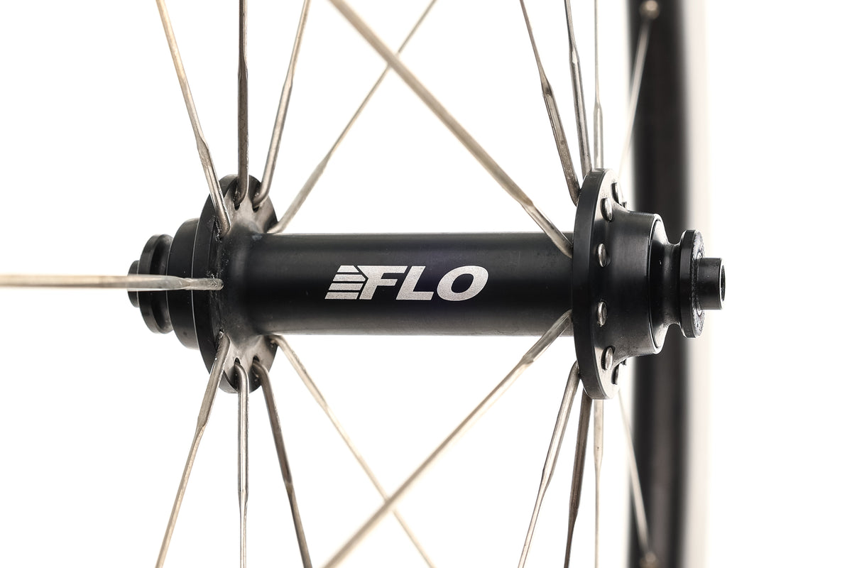 FLO 45/95 Carbon Clincher 700c Wheelset | The Pro's Closet