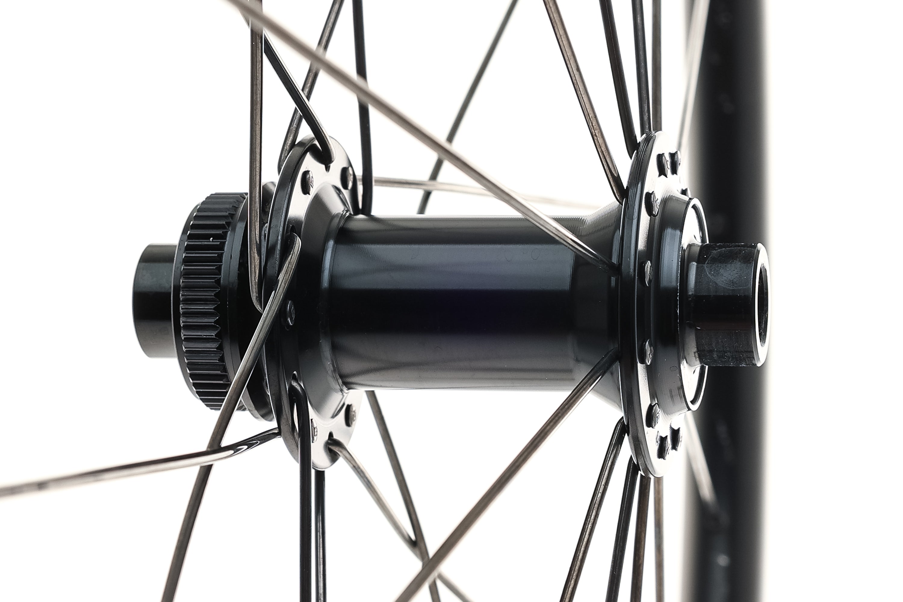 DT Swiss R470 Aluminum Tubeless 700c Wheelset | The Pro's Closet