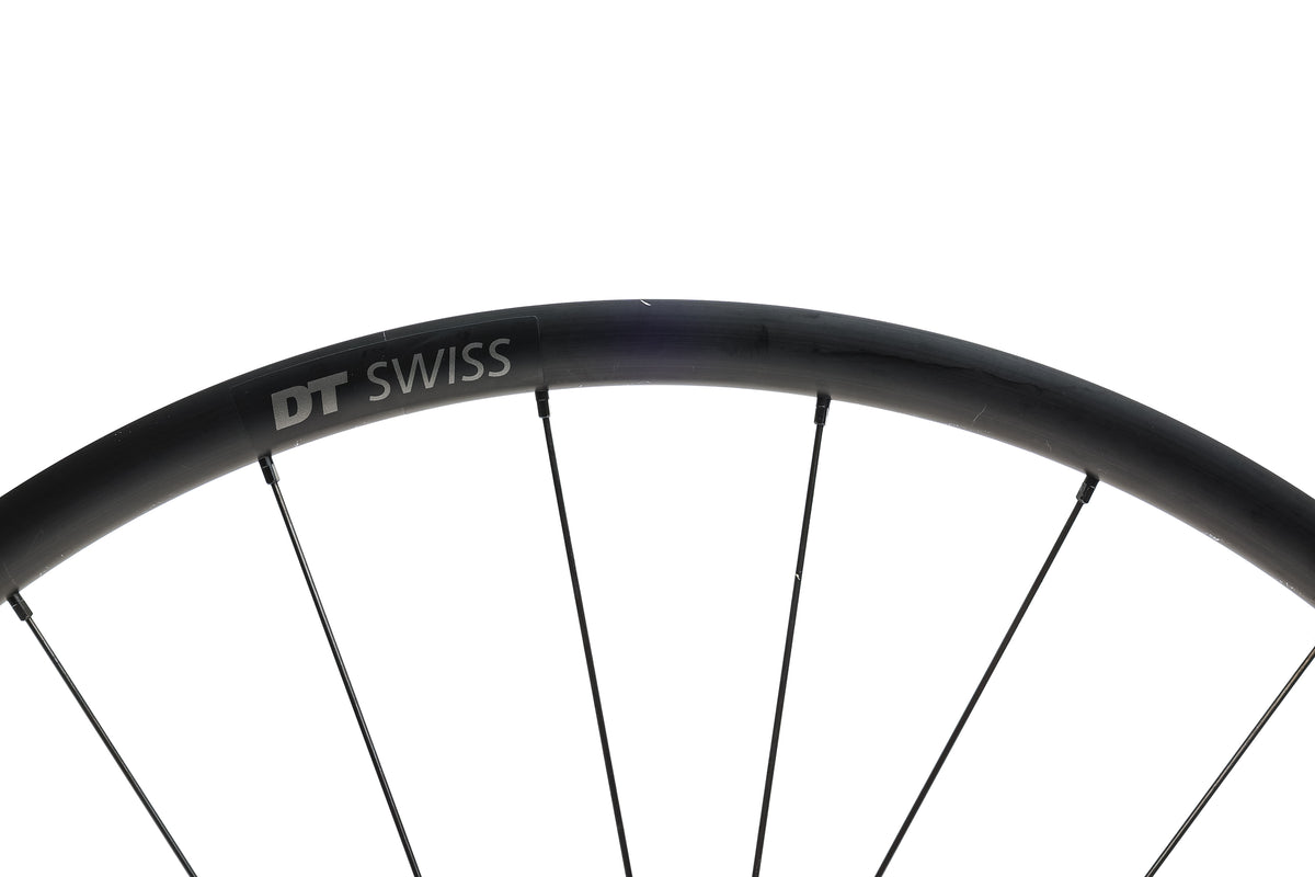 DT Swiss R470 Aluminum Tubeless 700c Wheelset | The Pro's Closet