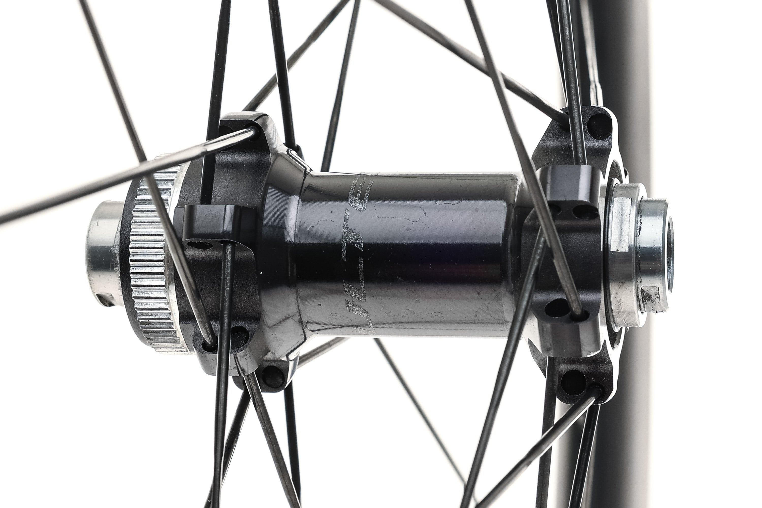 Shimano Ultegra C60 Carbon Tubeless 700c Front Wheel | The Pro's Closet ...