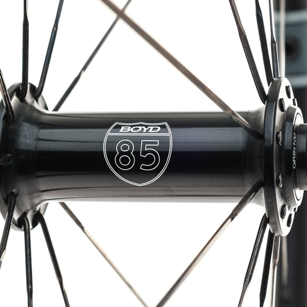 Boyd 44mm Carbon Clincher 700c Front Wheel | The Pro's Closet | WHL10394