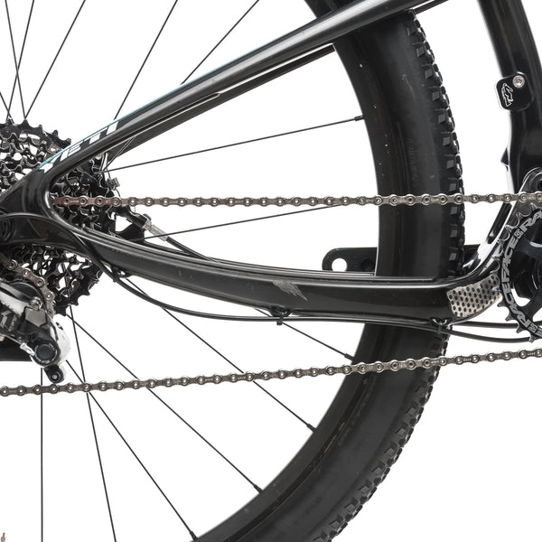 Yeti ASRc Medium Bike - 2016 | The Pro's Closet