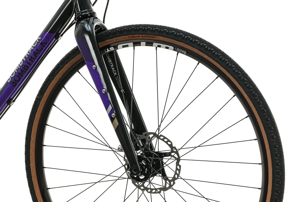 Bombtrack Hook Glossy Black Purple Gravel Bike - 2022, Medium | The Pro ...