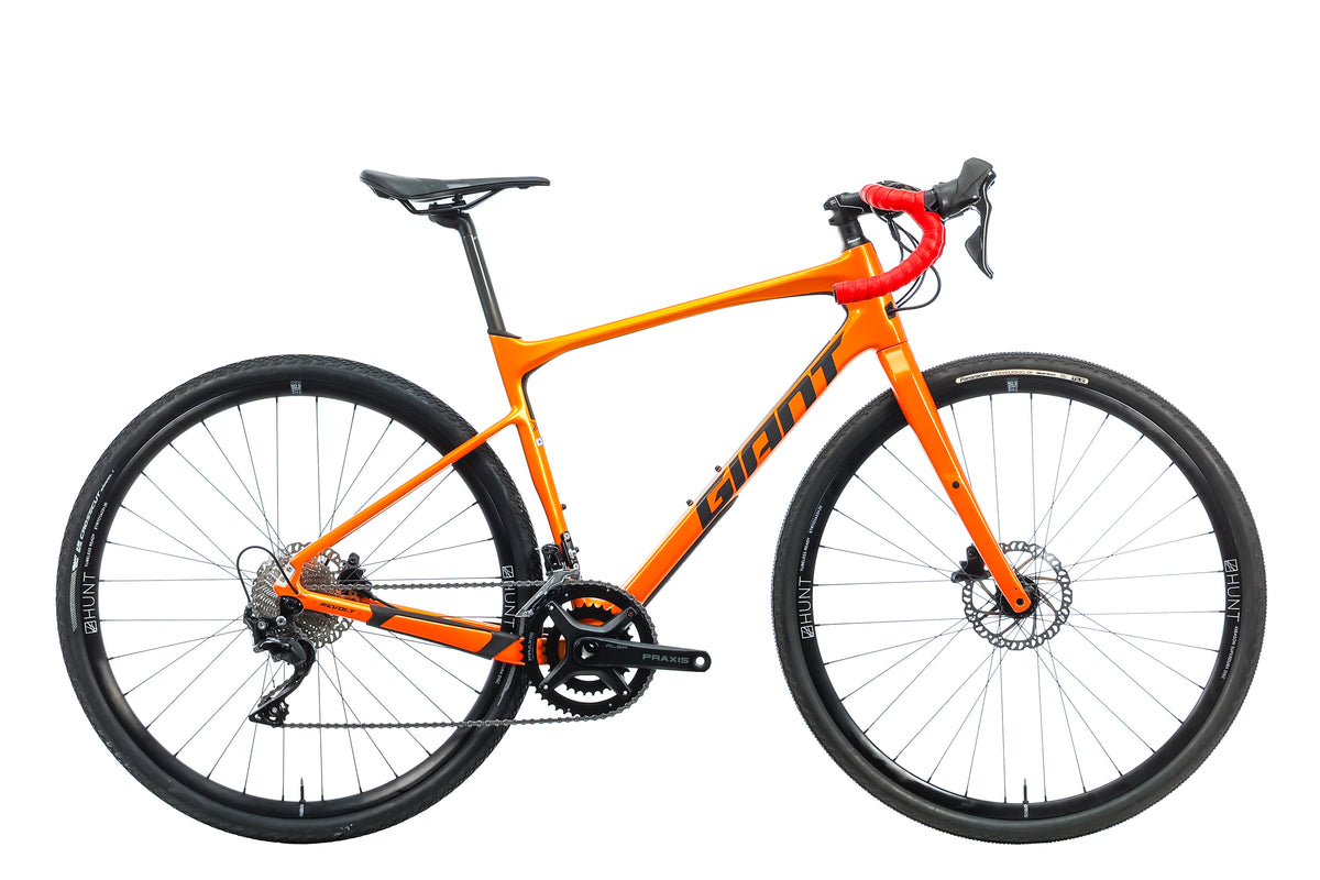 Giant Revolt Advanced 2 Gravel Bike - 2019, Medi | The Pro's Closet