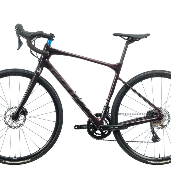 Giant Revolt Advanced 2 Gravel Bike - 2021, Med/ | The Pro's Closet